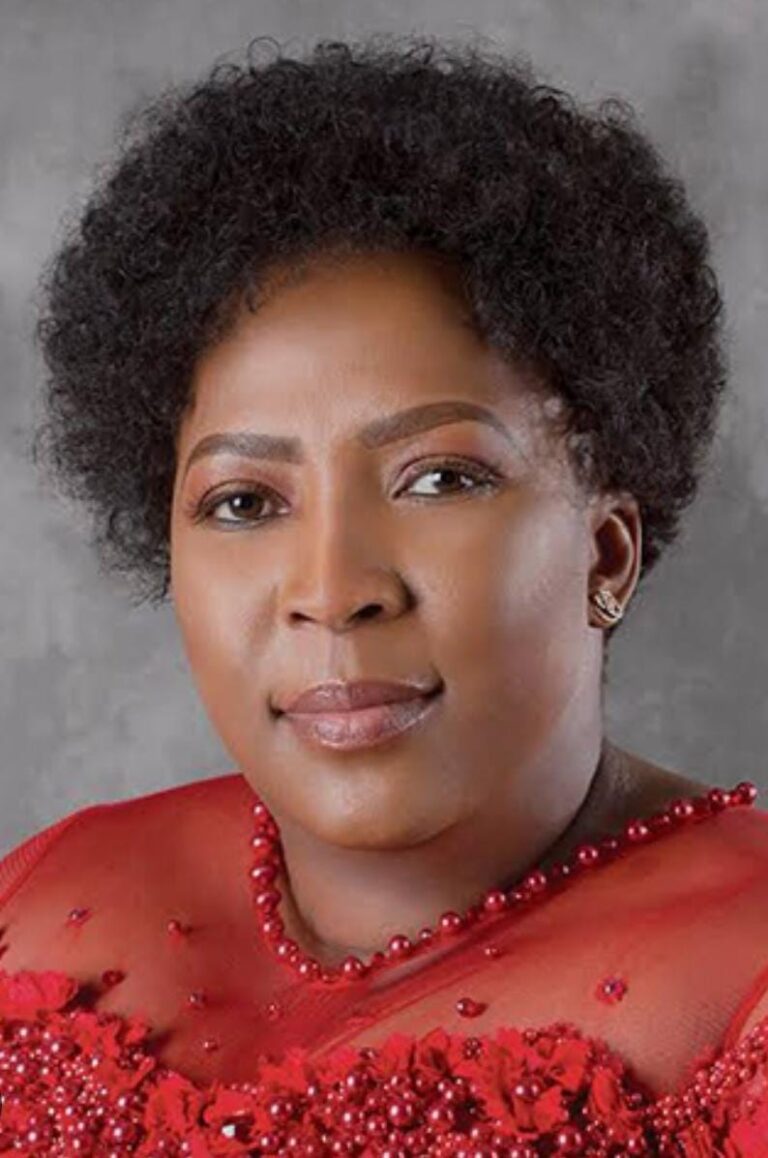 Chaos Erupted In Parliament When Chairperson of NCOP Refilwe Mtshweni ...